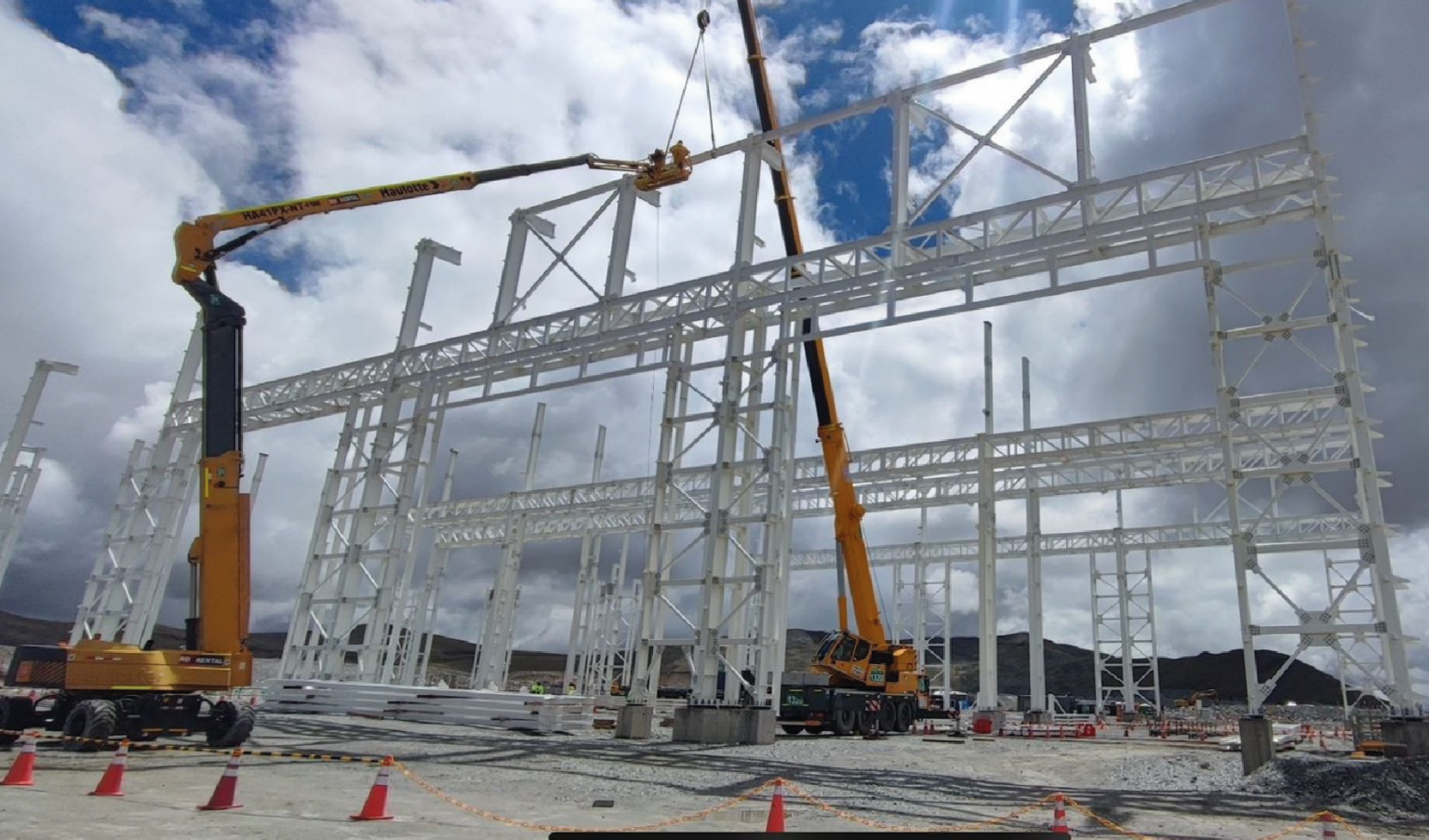 PROYECTO TRUCKSHOP - LAS BAMBAS - MEGA ESTRUCTURAS